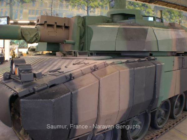 Musee des Blindes, Saumur - French LeClerc tank